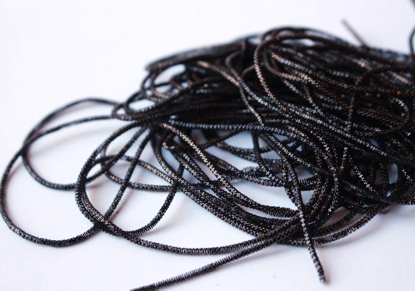 Cannetille frisée brune | Broderie OR | Neelam.fr